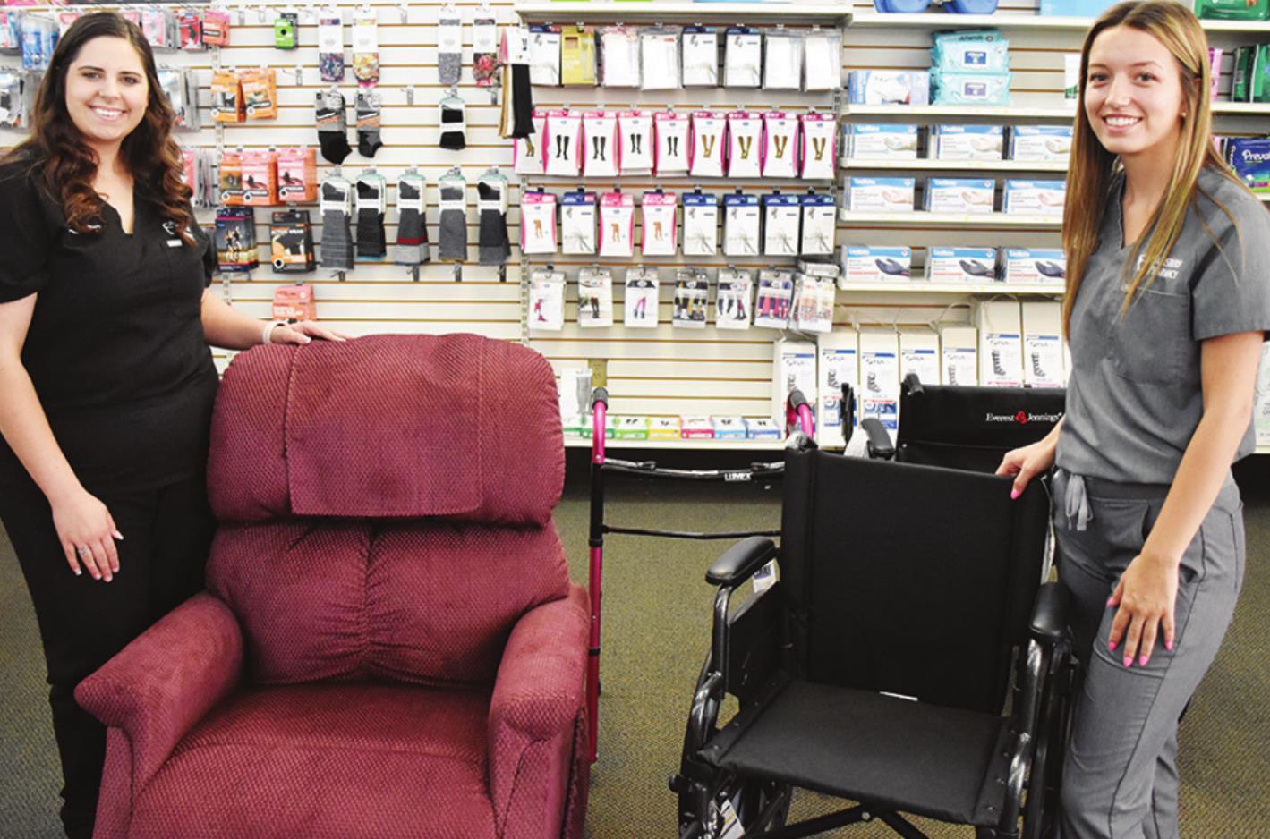 Shelby Wilson, left, and Kelcie Beals | Clinton Daily News