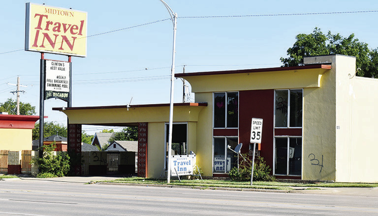 Midtown Inn set for abatement | Clinton Daily News