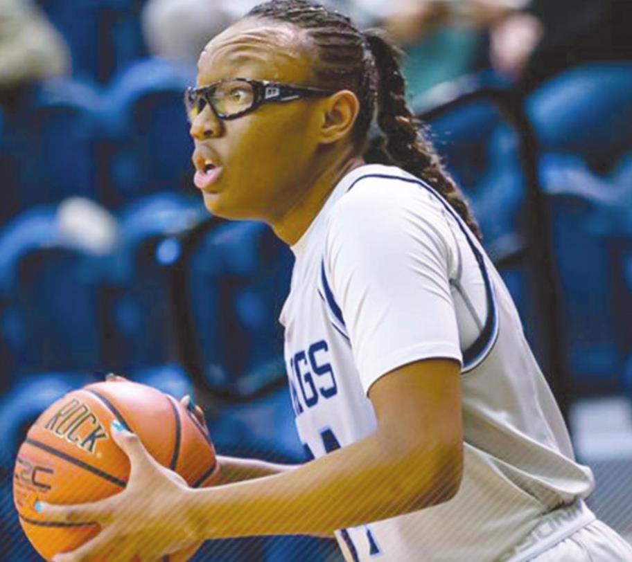 Makyra Tramble claims third GAC weekly honor | Clinton Daily News