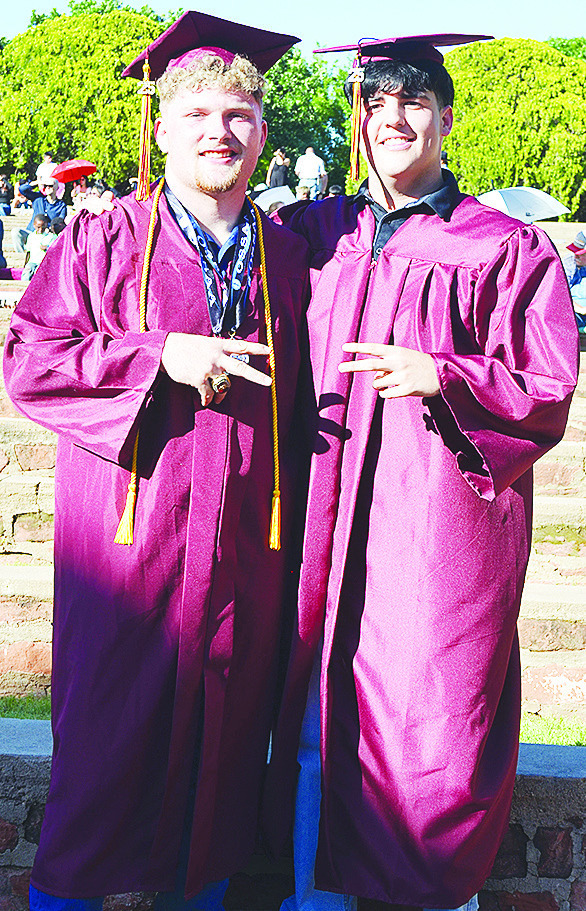 Best friends | Clinton Daily News